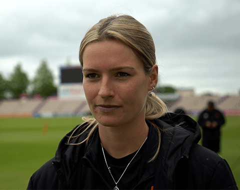 Lauren Bell Looks Ahead To Northern Diamonds Clash | The Utilita Bowl